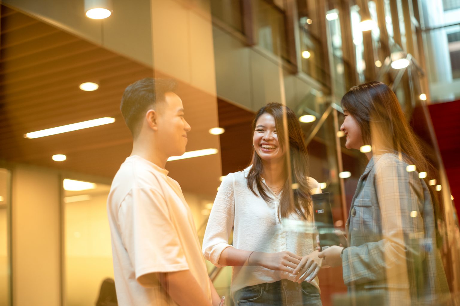 Giving Back | RMIT Vietnam Alumni Network